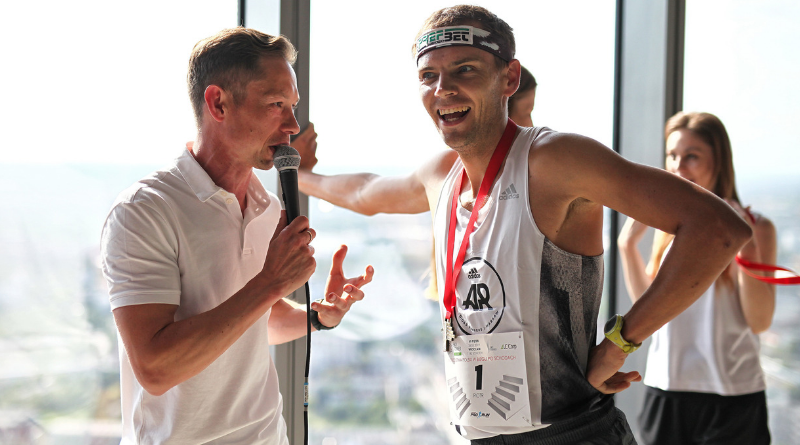 Sky Tower Run: Anna Ficner i Piotr Łobodziński najlepsi w Polsce w ...